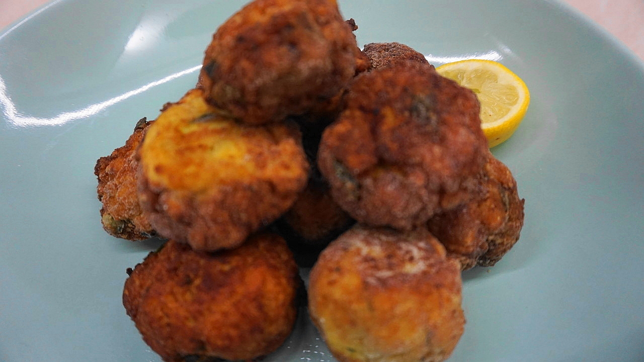 Αφράτα κεφτεδάκια κοτόπουλο στο φούρνο | greekcookingbykaterina.com