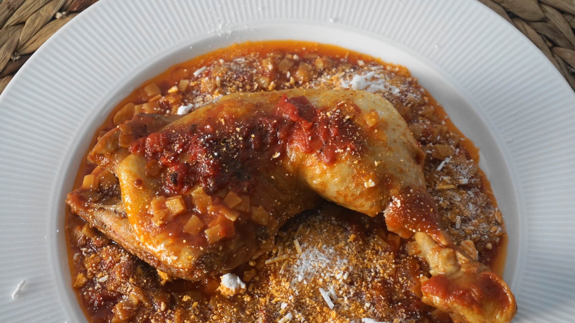 Κοτόπουλο κοκκινιστό με χυλοπιτάκι | greekcookingbykaterina.com