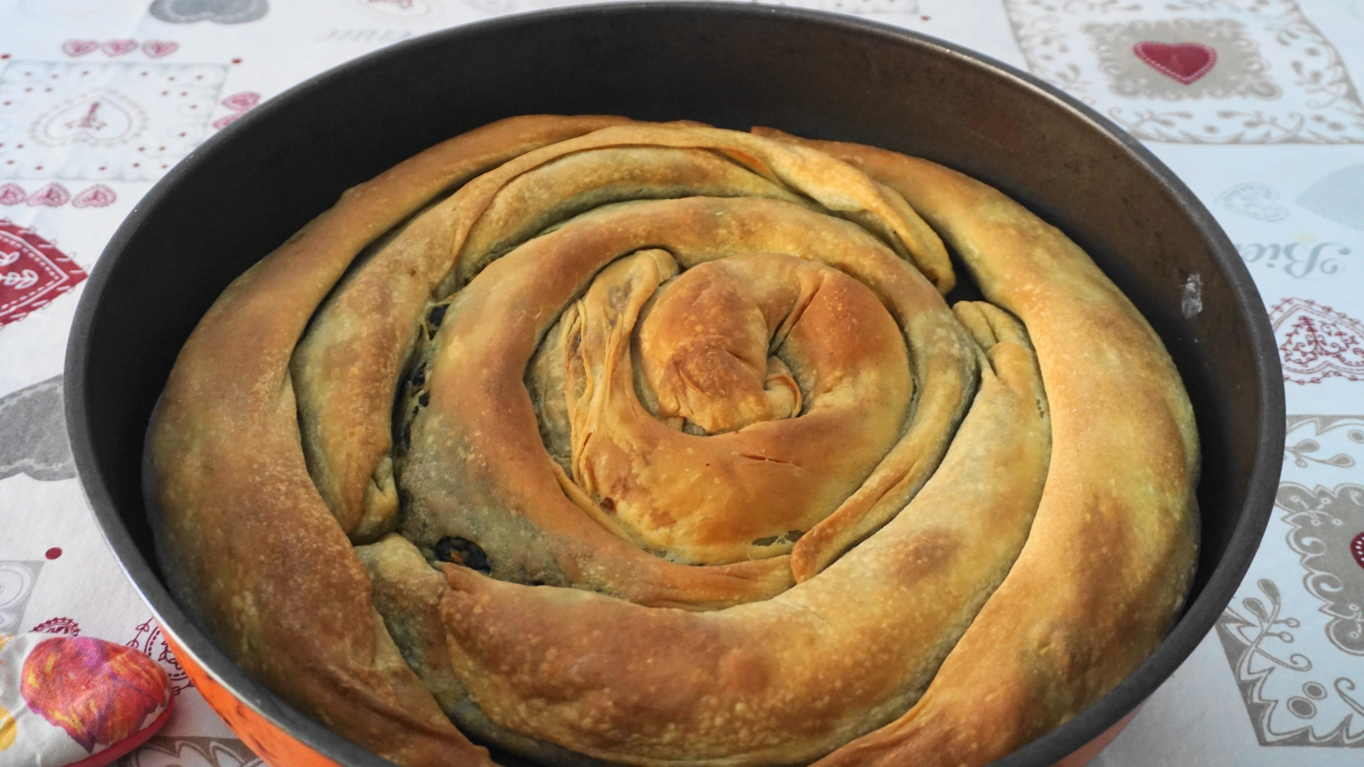 Στριφτή σπανακοτυρόπιτα | greekcookingbykaterina.com