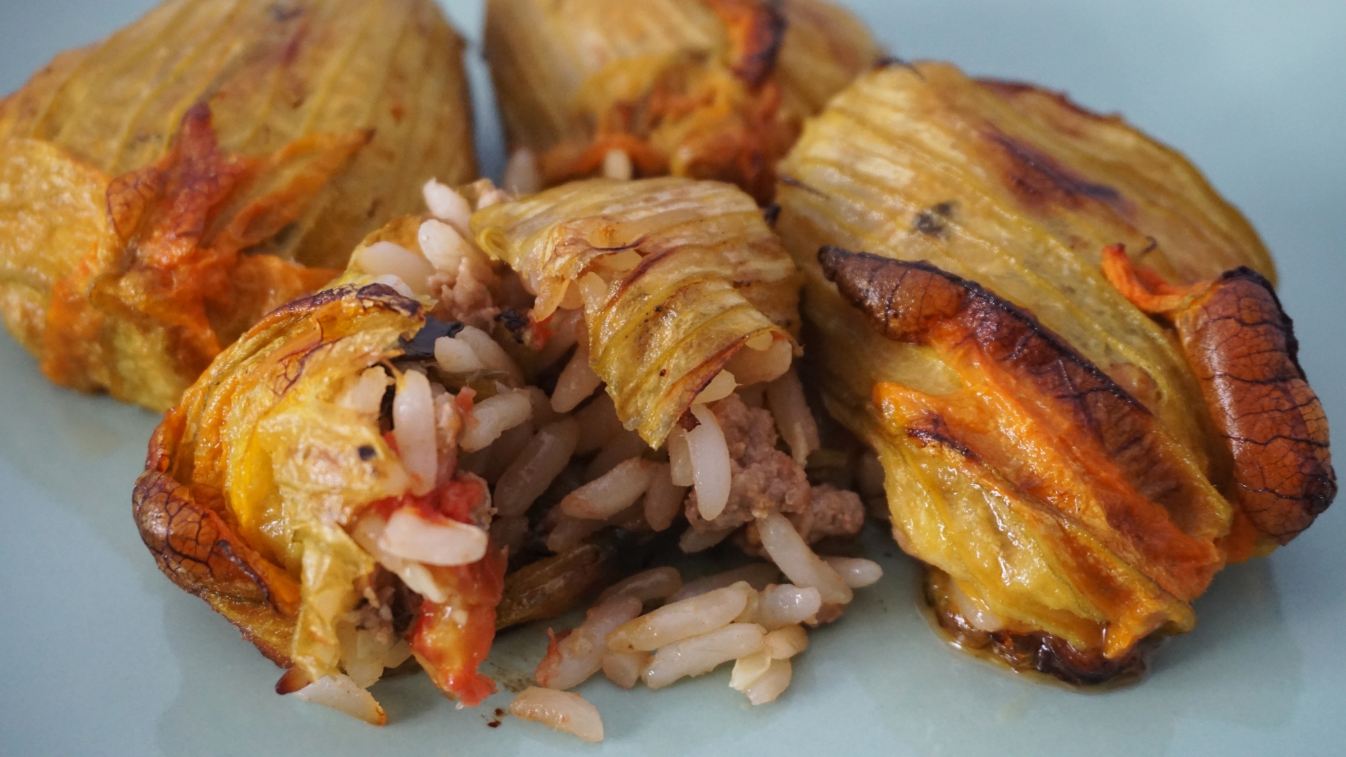 Κολοκυθοανθοί γεμιστοί με ρύζι | greekcookingbykaterina.com