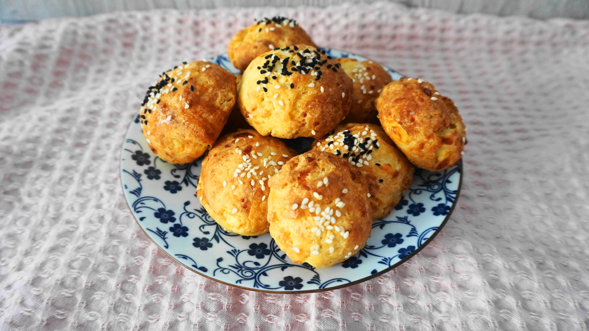 Εύκολα τυροπιτάκια, χωρίς φύλλο | greekcookingbykaterina.com