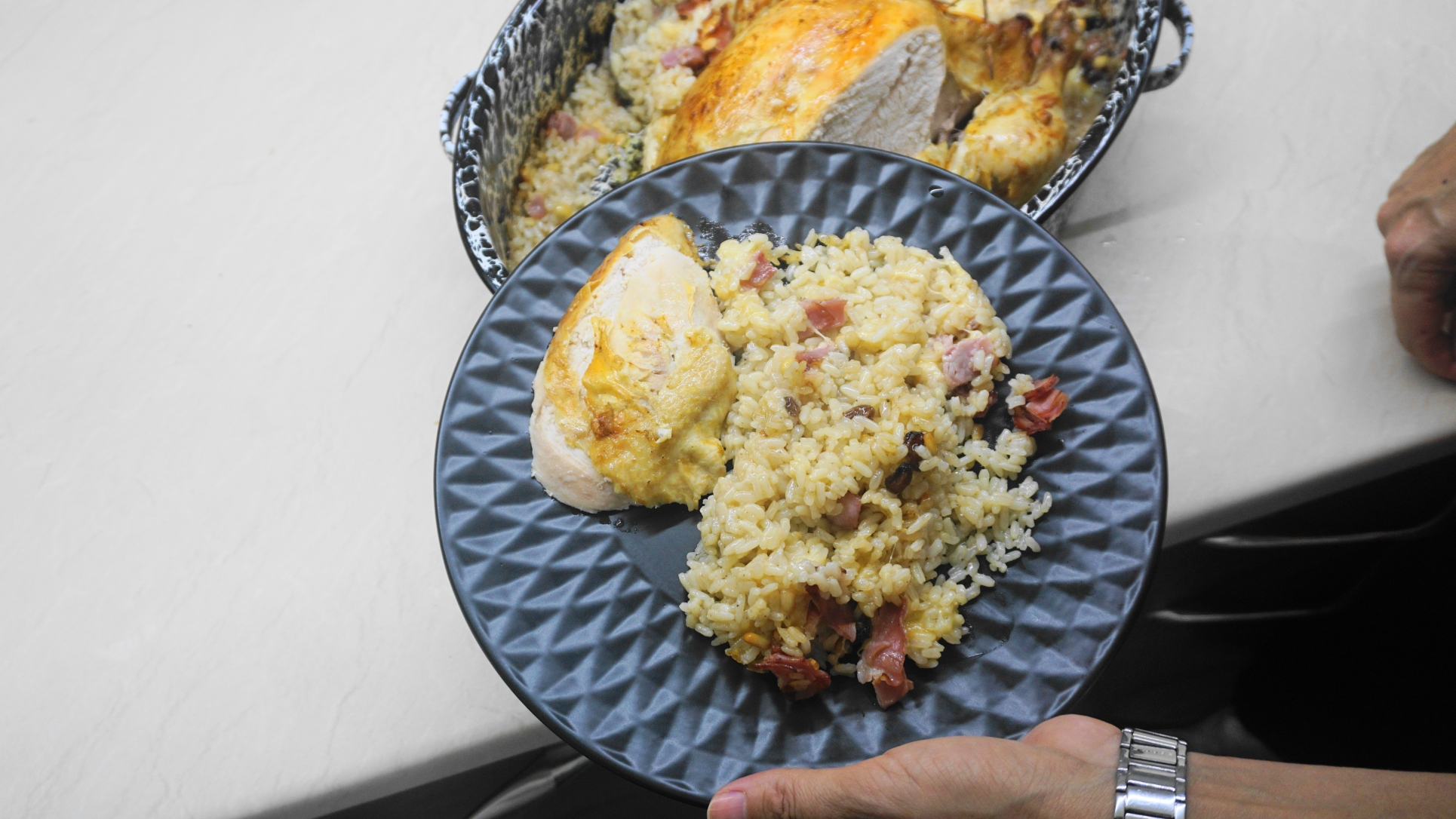 Κοτόπουλο στη γάστρα με ρύζι | greekcookingbykaterina.com