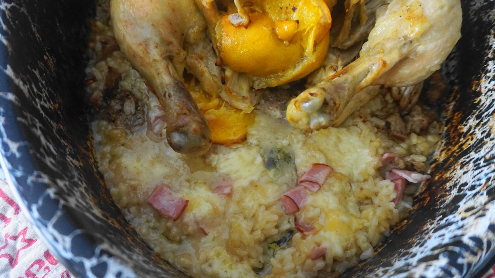 Κοτόπουλο στη γάστρα με ρύζι | greekcookingbykaterina.com