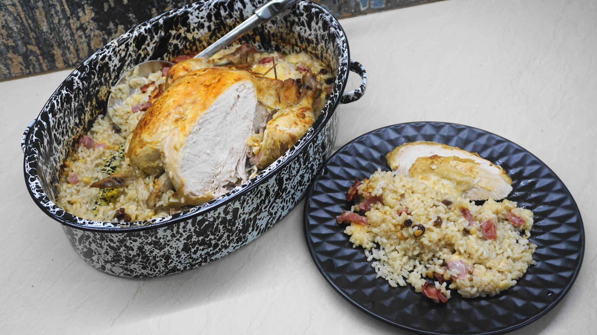 Κοτόπουλο στη γάστρα με ρύζι | greekcookingbykaterina.com