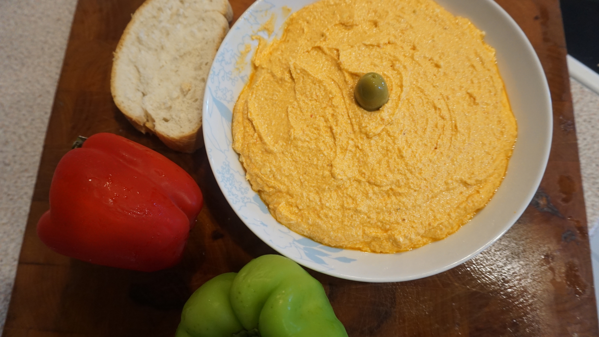 Χτυπητή τυροκαυτερή | greekcookingbykaterina.com